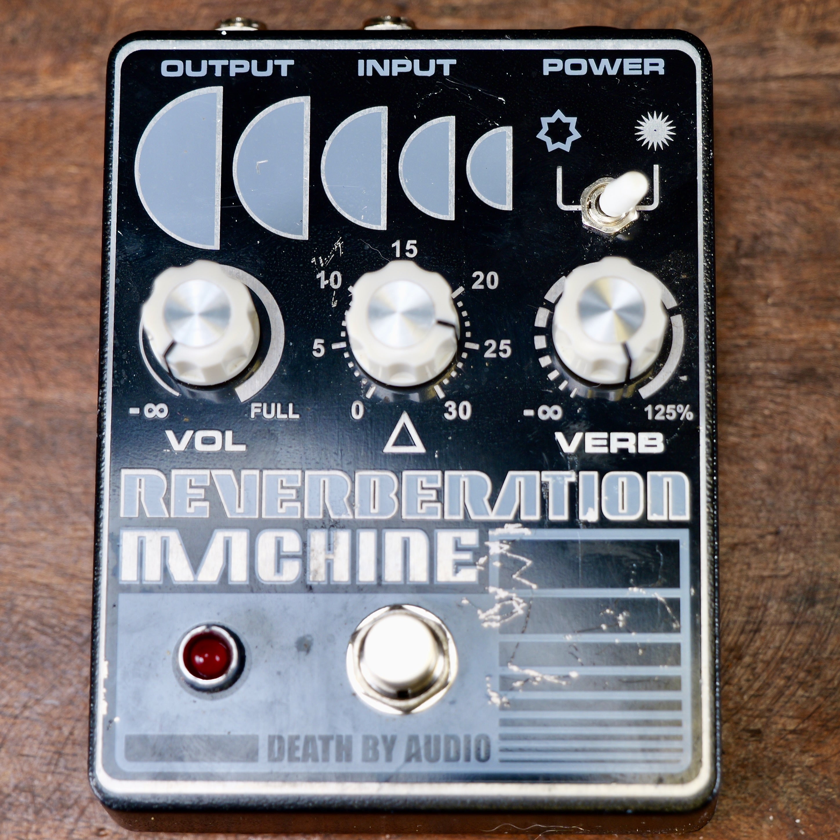 Death By Audio Reverberation Machine – Matt's Guitars