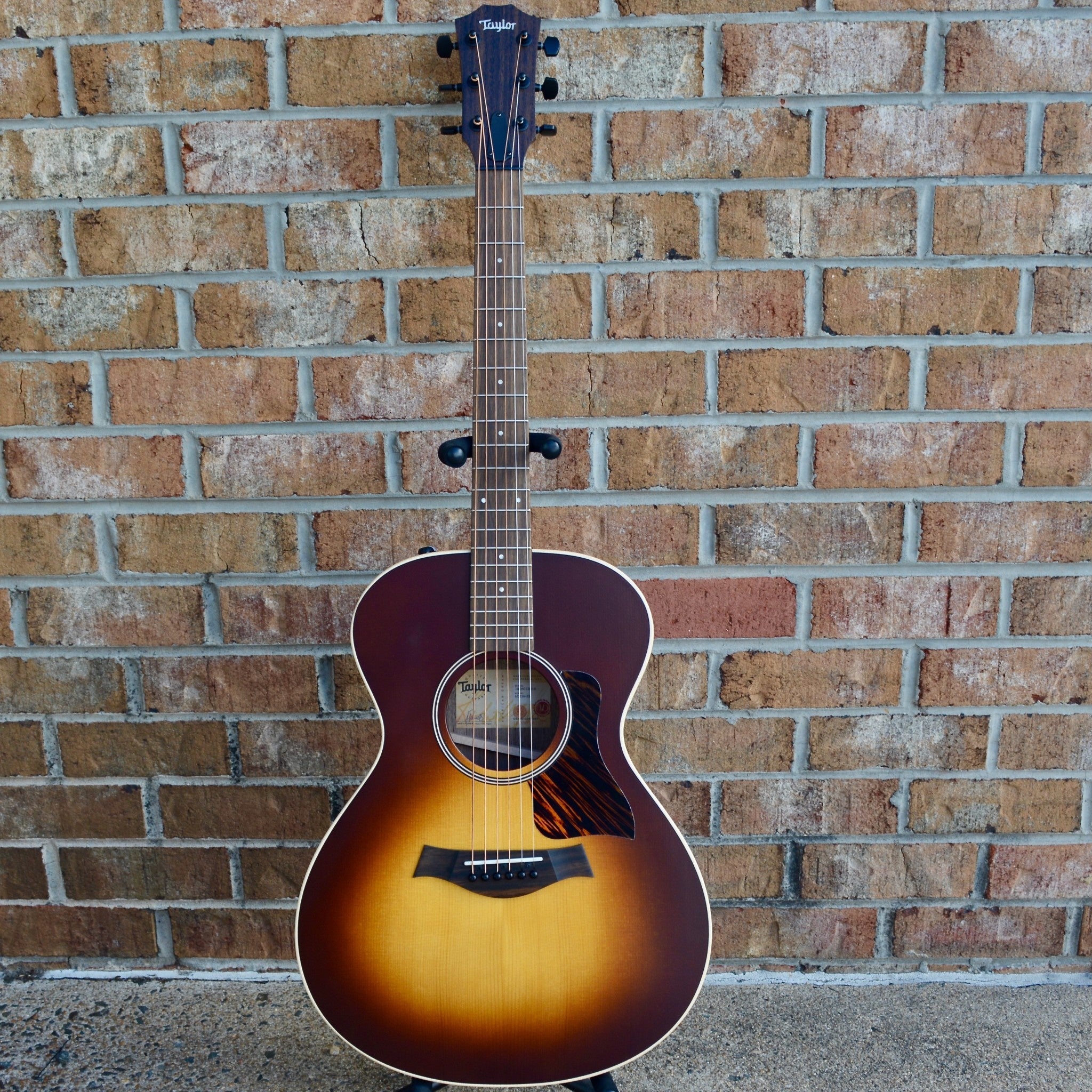 Taylor AD12e-SB – Matt's Guitars