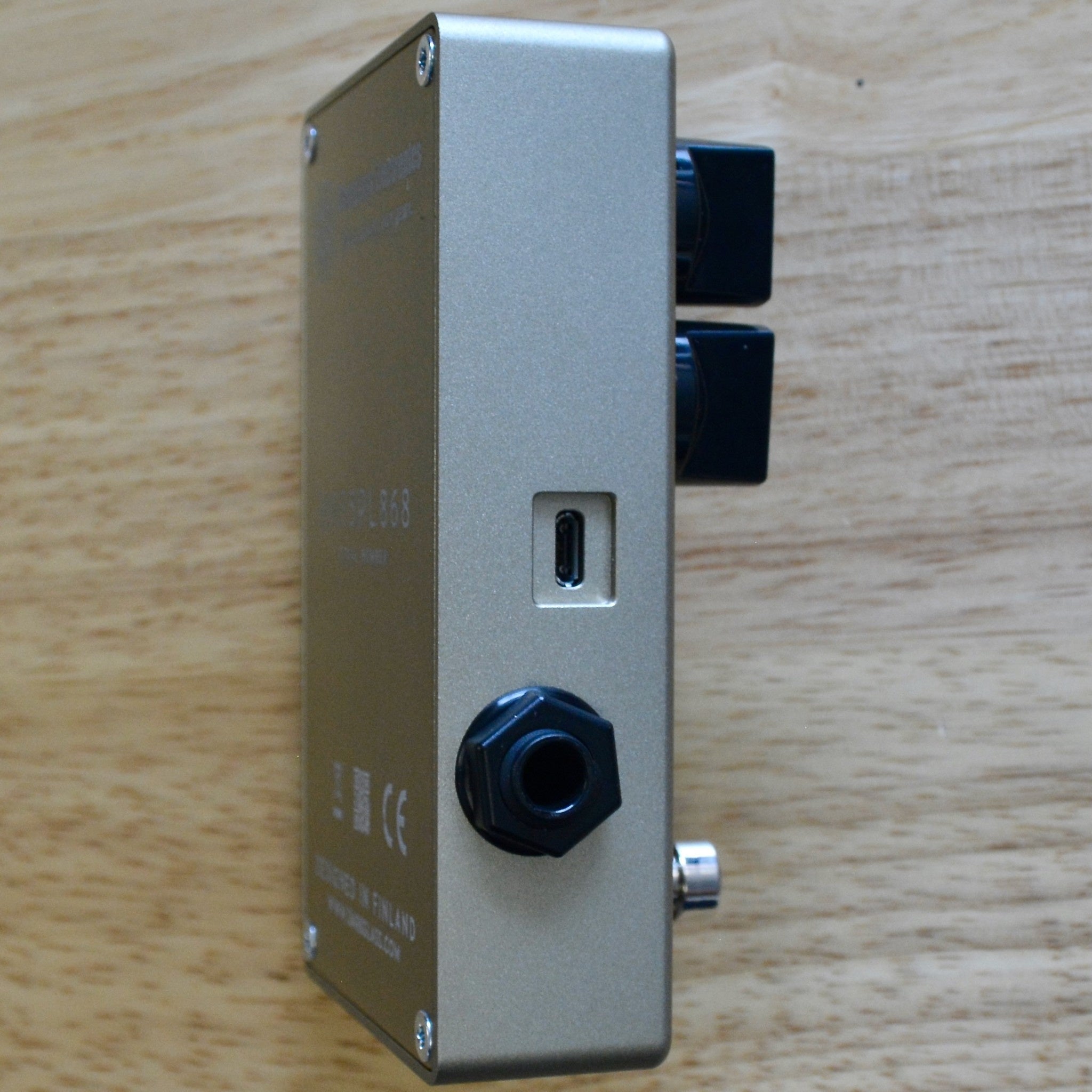 Darkglass Hyper Luminal Hybrid Compressor – Matt's Guitars